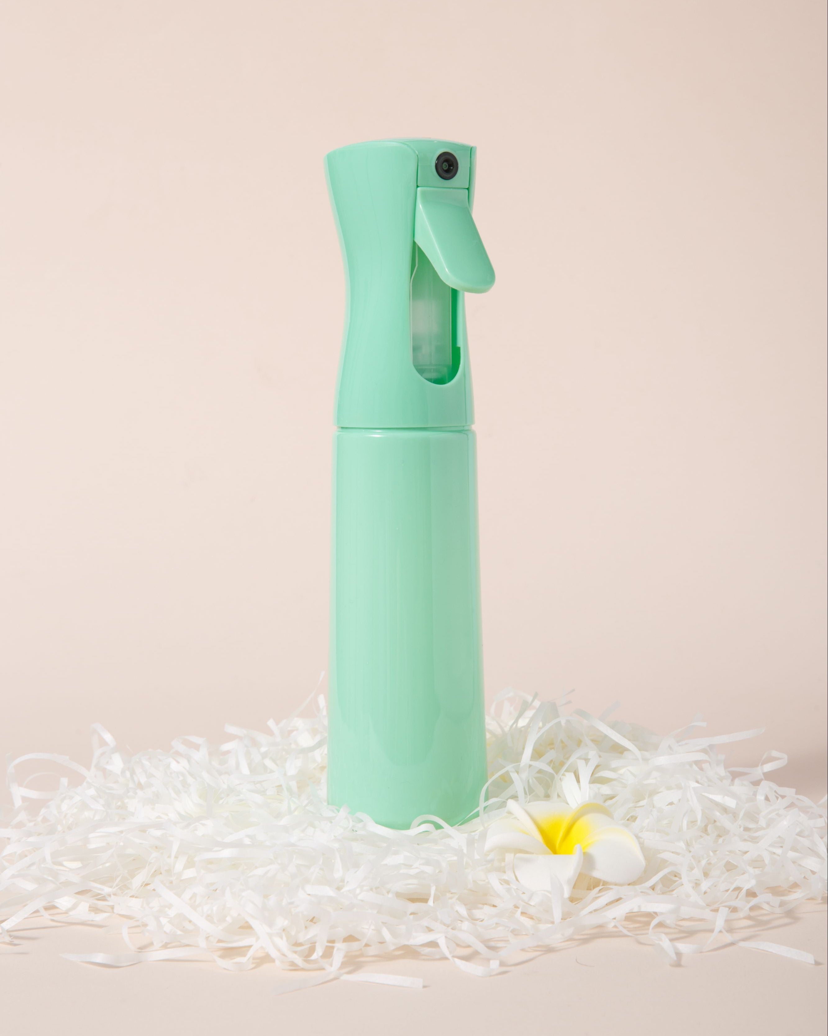 Mint Fine Mist Spray Bottle | Curl Hydration & Refresh Tool – ONE STOP ...